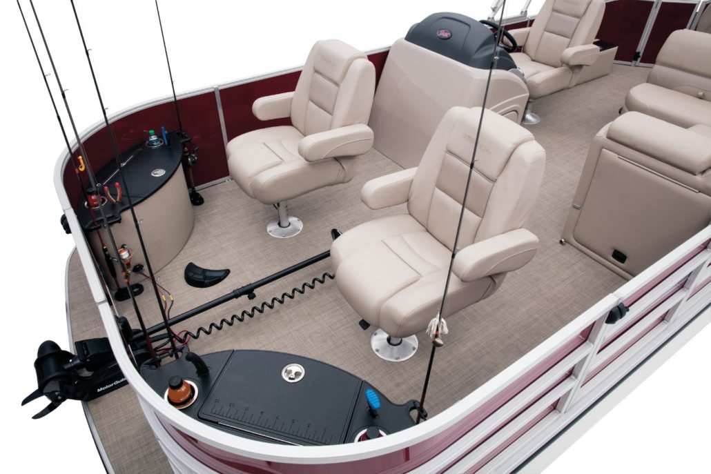 Reata 223 F, A New Fishing Pontoon by Ranger Boat